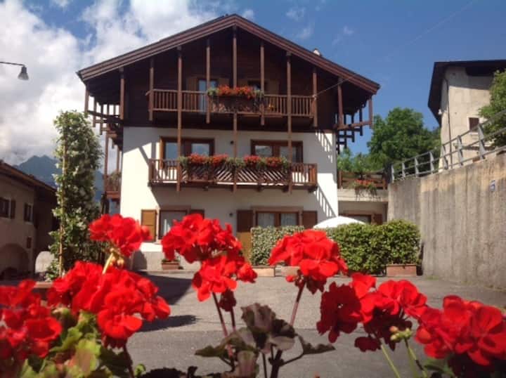 Elegante Appartamento In Montagna - Comano