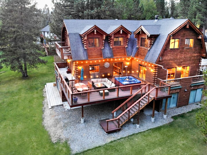 Huge Comfy Beautiful Log Cabin 7bdrms Hottub/sauna - タホー湖