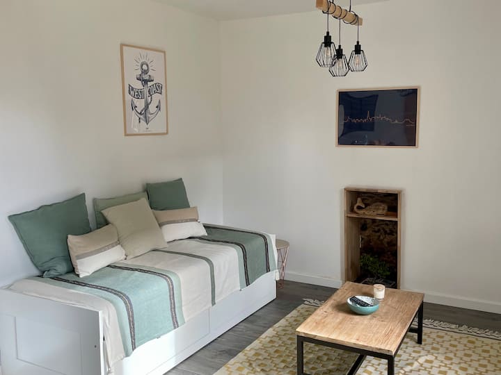 Le Port D’attache Logement En Rdc Avec  Jardin. - 聖馬洛