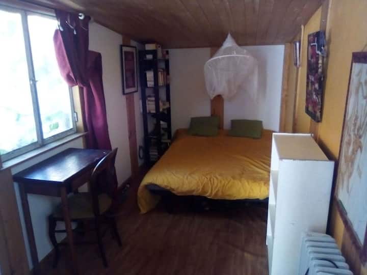 Chambre Dans Cabanon De Jardin - Avignon