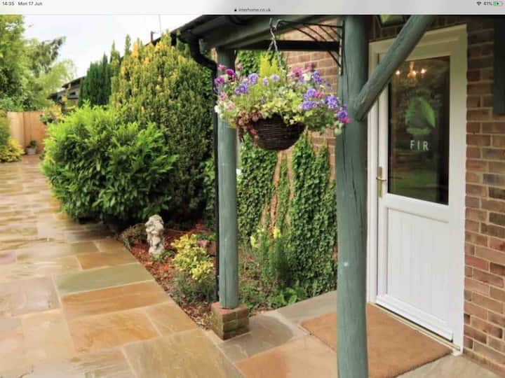 Woodhouse Holiday Cottages, Fir Cottage, Henfield. - Brighton and Hove