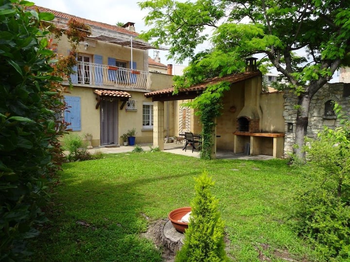 Villa Jaune: Près Centre Ville, 3 Chambres, Jardin - Avignon
