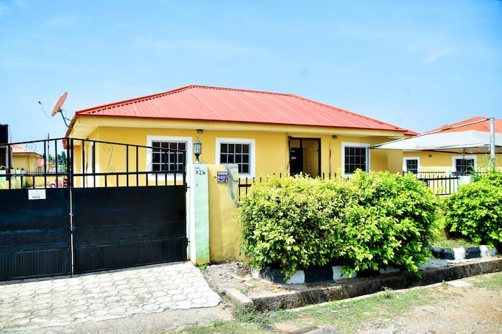 Oba Ile Vakantiewoningen en accommodaties - Ondo, Nigeria | Airbnb