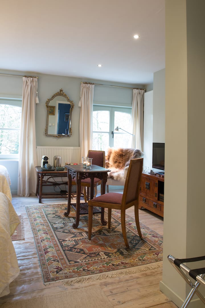 Elégante Chambre D'hôte Avec Deux Lits Simples - Bruges