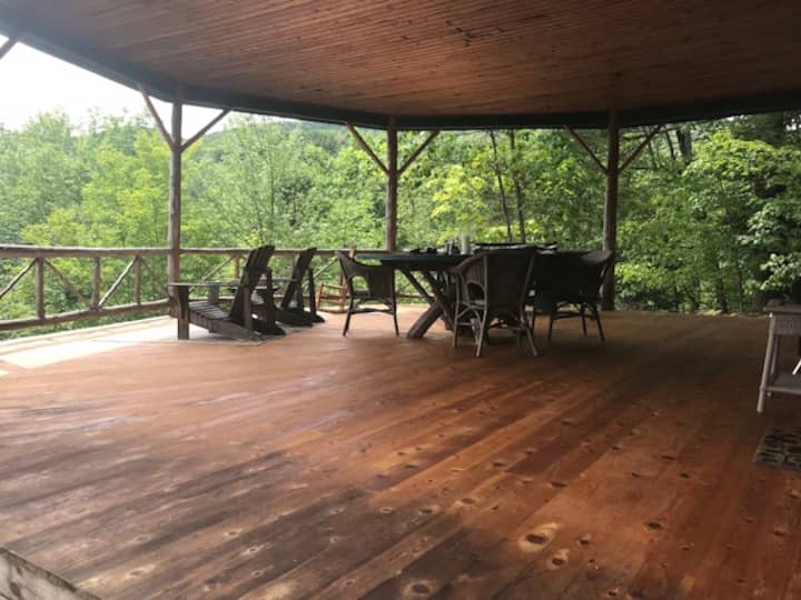 A Rustic Gem - Secluded Cottage W/mountain Views - Cliff Mountain, Lake Placid