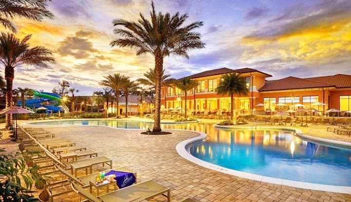 3 Mile To Disney, 1 Min Walk To Pool/slides, Free Wifi, Behind Oldtown &Fun Spot - Celebration, FL