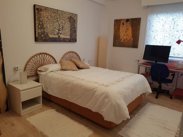 Bonita Habitación Centrica+ Baño Privado+ Netflix - Bilbao