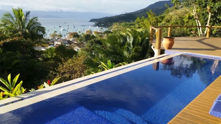 Casa Na Vila Em Frente Ao Yacht Clube - Ilhabela