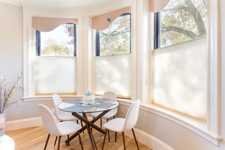 Charming 1br Retreat ~ Prime Location W/ Fireplace - Brookline, MA