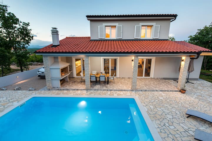 Villa Sandrina With A Heated Pool - Krk