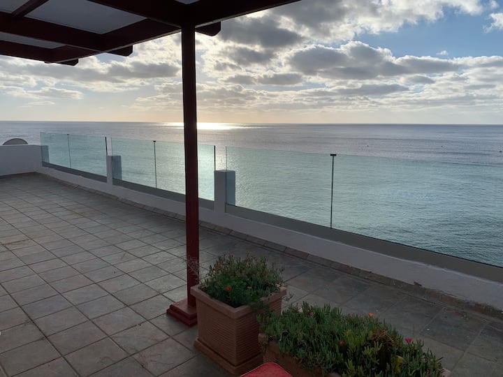 Casa En Primera Línea De Mar - Agaete