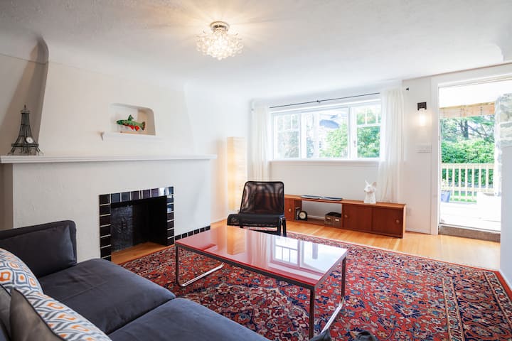 Bright Garden Suite In Historic Character Home. - 維多利亞