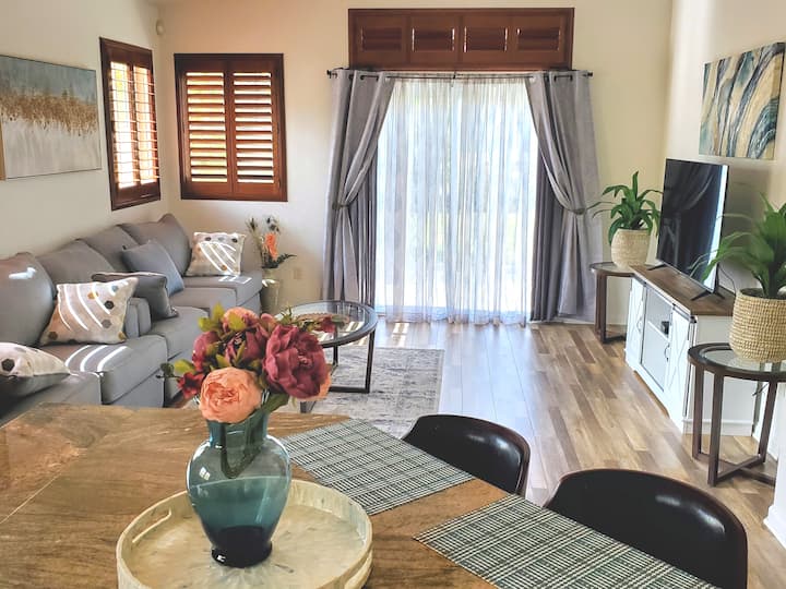 Newly Renovated 1 Story 3 Bedroom Cute&cozy House. - Reno, NV