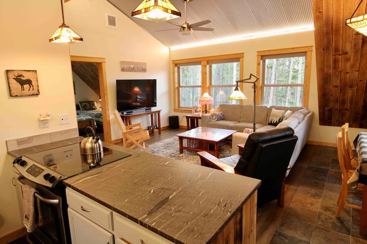 Private Hot Tub * Steam Shower * Fire Pit * Quiet - Summit County, CO