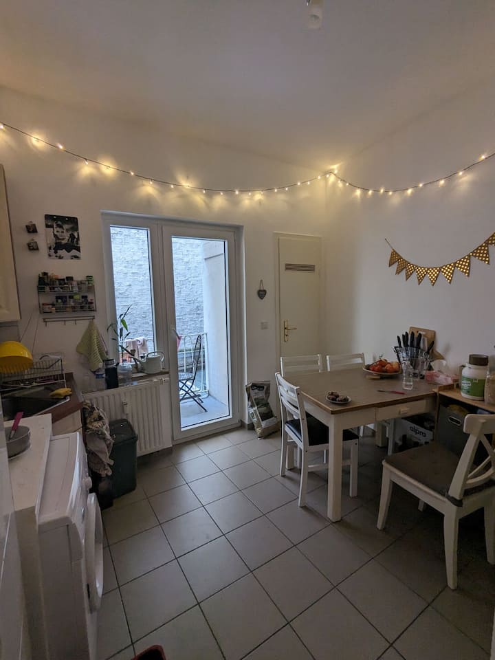 Small Room In A Good Location - Cologne