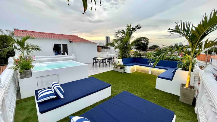 Luxury 8 Br House W/ Pool, Rooftop And Jacuzzi - Cartagena