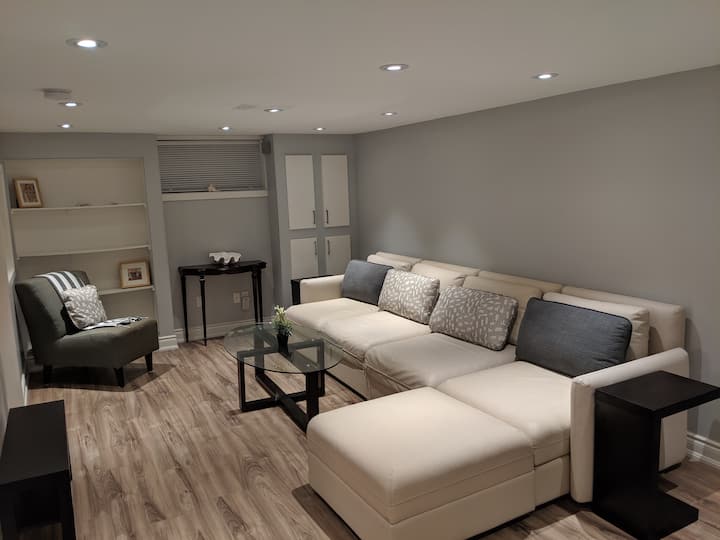 Lovely 2 Bedroom Lower Level Apartment - Markham