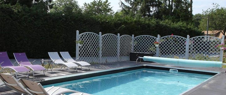 La Rose Des Bois **** - Ajou