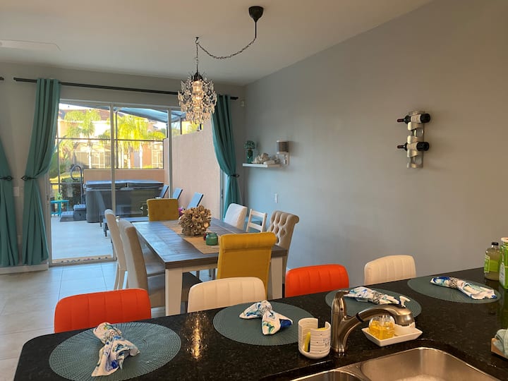 Luxurious Remodeled Townhome Minutes From Disney! - Lake Buena Vista, FL