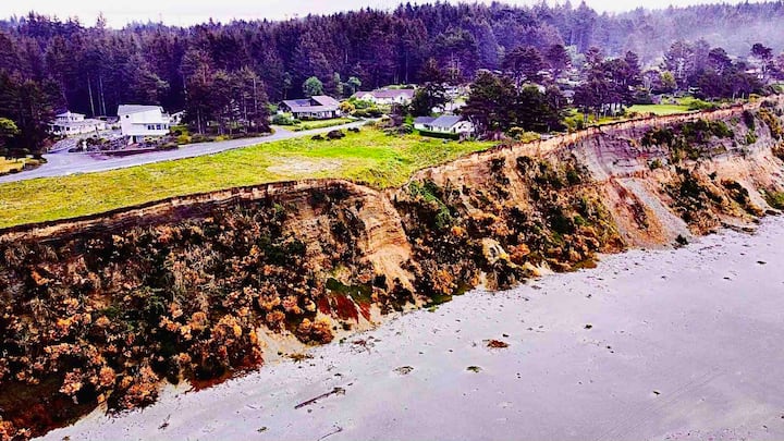 Oceanfront Bungalow At Agate Beach - Humboldt Lagoons State Park, Trinidad