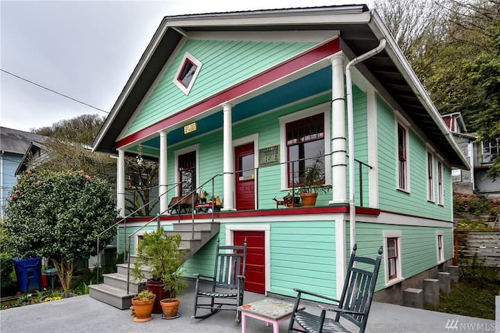 Vintage Gem: 2-br Duplex, 10min To Pioneer Square - Seattle