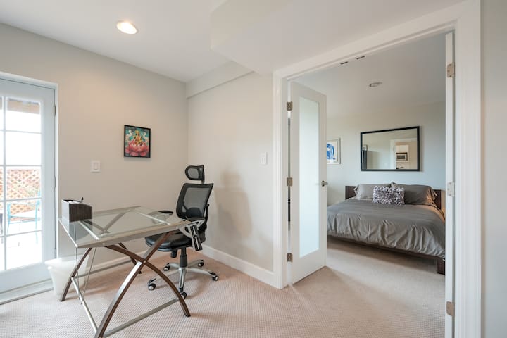 Romantic 1bd W/ Patio, Parking - San Francisco, CA