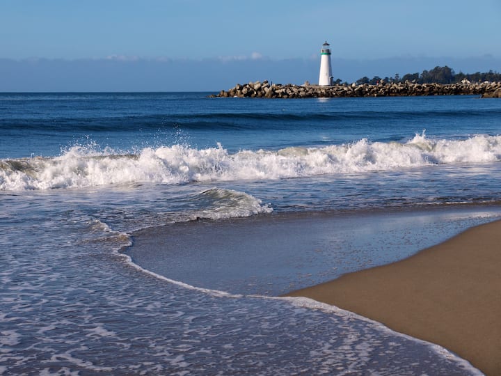 Blacks Beach Retreat-steps To Sand - Santa Cruz, CA