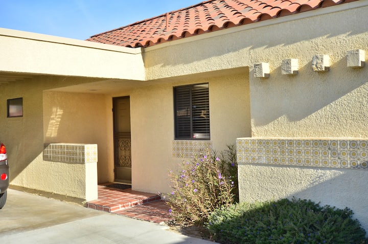 Condo On The Golf Course - Palm Desert, CA