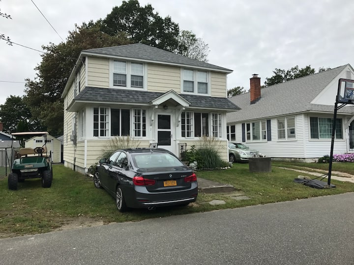 Charming Beach Cottage - Old Lyme, CT