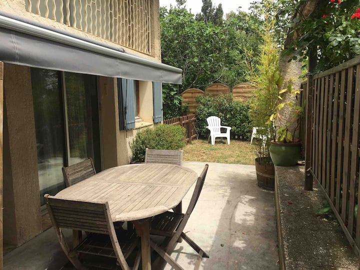 Appartement Dans Mas - Salon-de-Provence