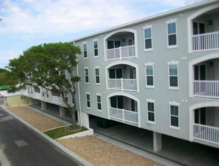 Xunits 203 & 202 Pelicans (Sleeps 16+) - Tybee Island, GA