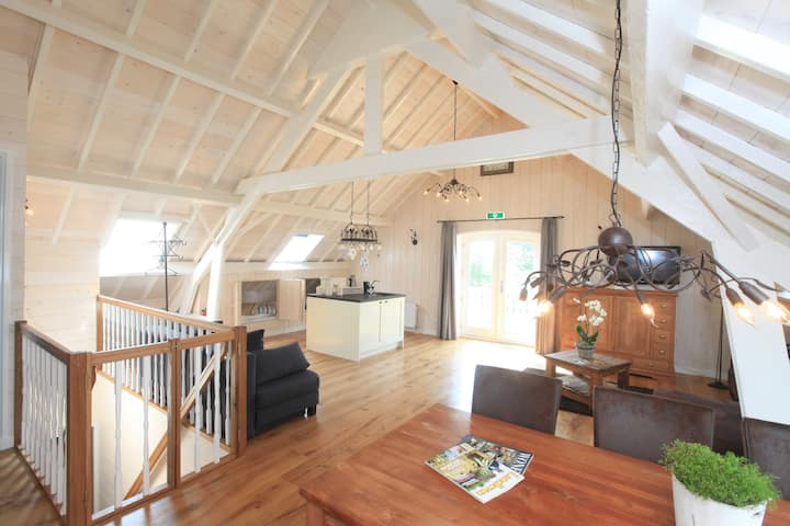 Prachtig, Ruim 2  Pers. Appartement - Utrecht