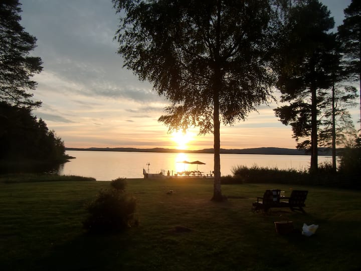 Cozy Lakeside Holiday Cottage - Mora