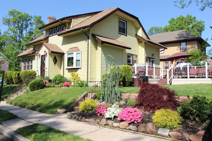 Lovely Private Home Near Nyc - New York City