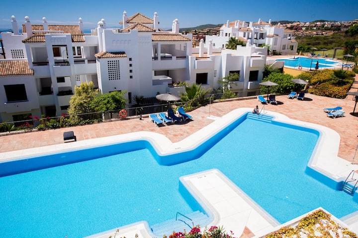 Deluxe Apartment 2 Beds 2 Baths Sea View Alcaidesa - Sotogrande