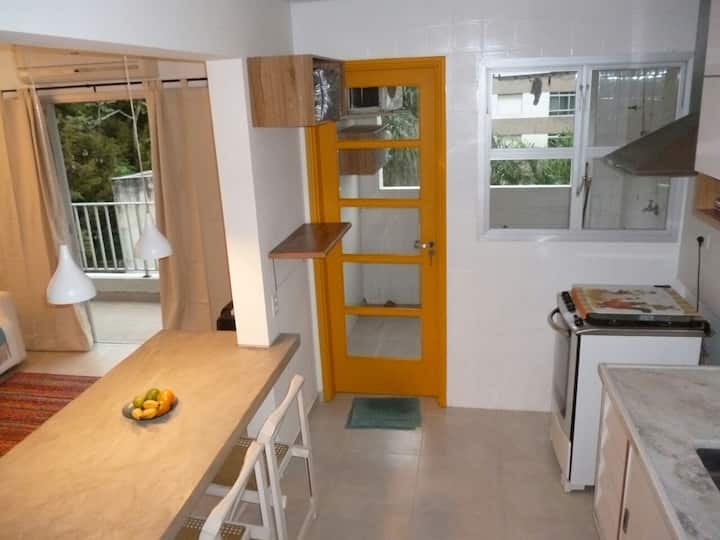 Praia Do Tombo E Astúrias A Pé! Vem Curtir! - Guarujá