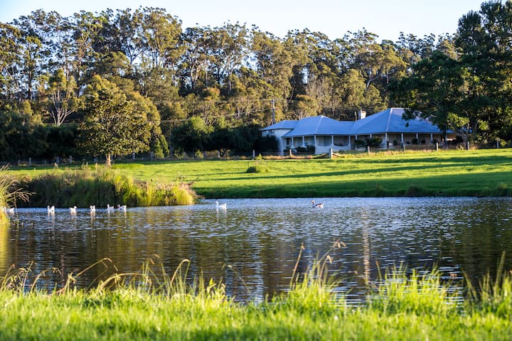 Willow Farm, Luxury Farmstay On 168 Acres - Berry