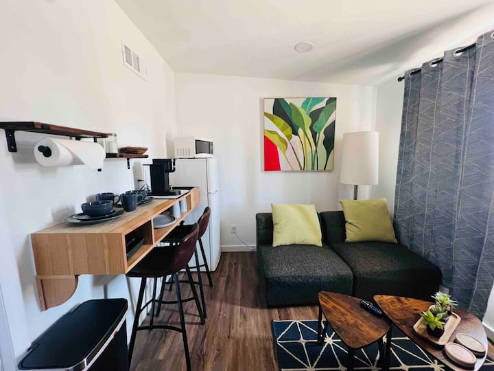 Cozy Small 1bedroom Apartment Adjacent To Home - Tempe, AZ