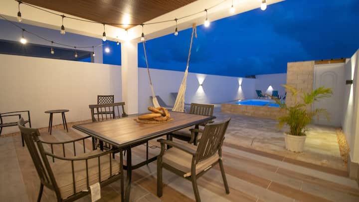 Airy 3br Villa W/ Xl Jacuzzi In Cent Of Punta Cana - Punta Cana