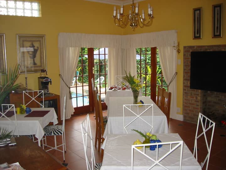 Nottingham Country House/ B&b - Port Elizabeth