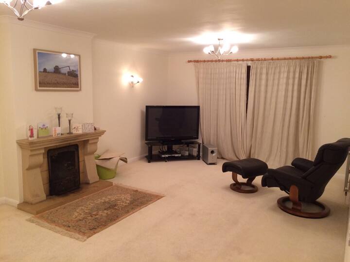 2 Cooks Close - Malmesbury
