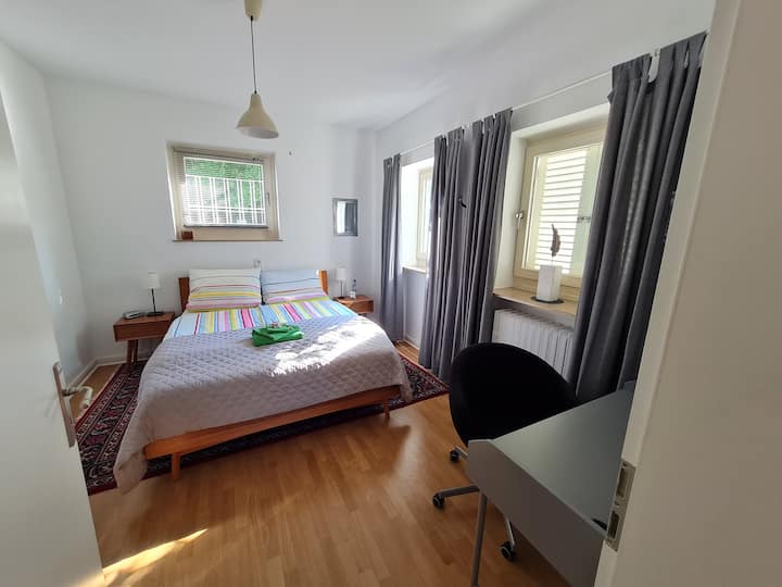 Modern Room, Un/wccb/deutsche Welle/dhl/telekom - 본