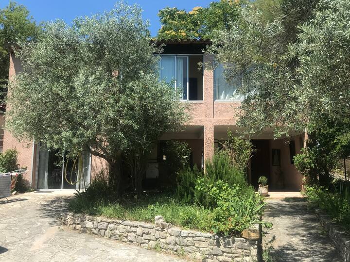 Maison Provençal Face Au Luberon - Rustrel