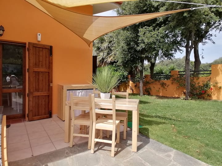 Casa Bea A 400mt Dal Mare Vacanze A Chia Sardegna - Domus De Maria