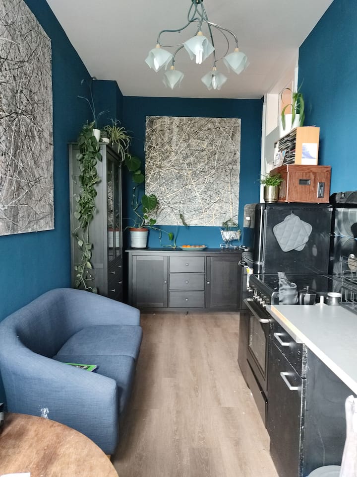 Farbenfrohe Wohnung In Plagwitz - Leipzig