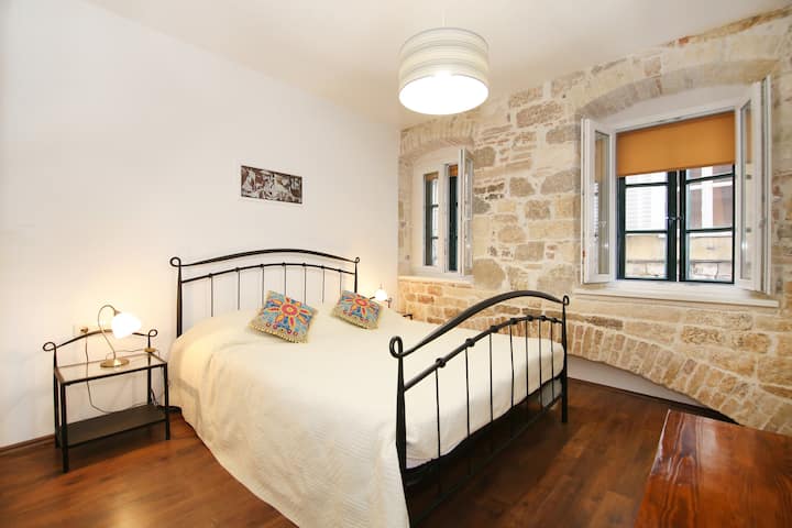 Stone Walls Center Apartment - Split