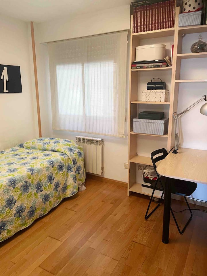 Habitacion Con Baño Privado,wifi - Zaragoza, España