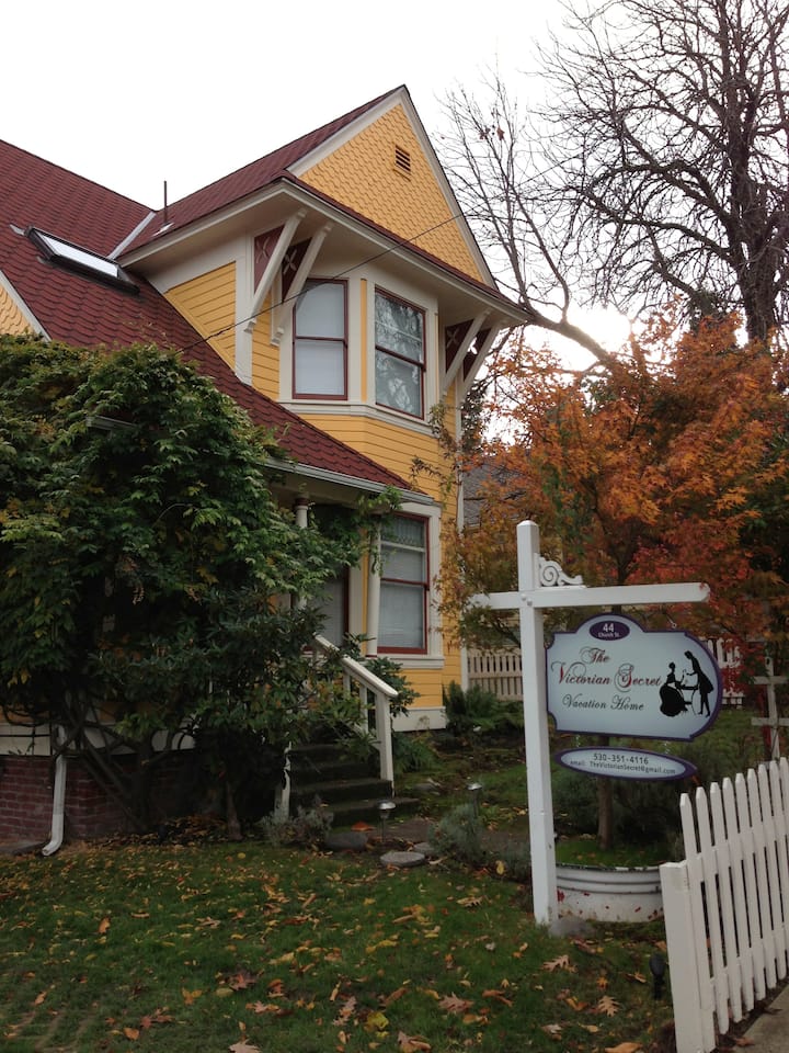 The Victorian Secret - Ashland, OR