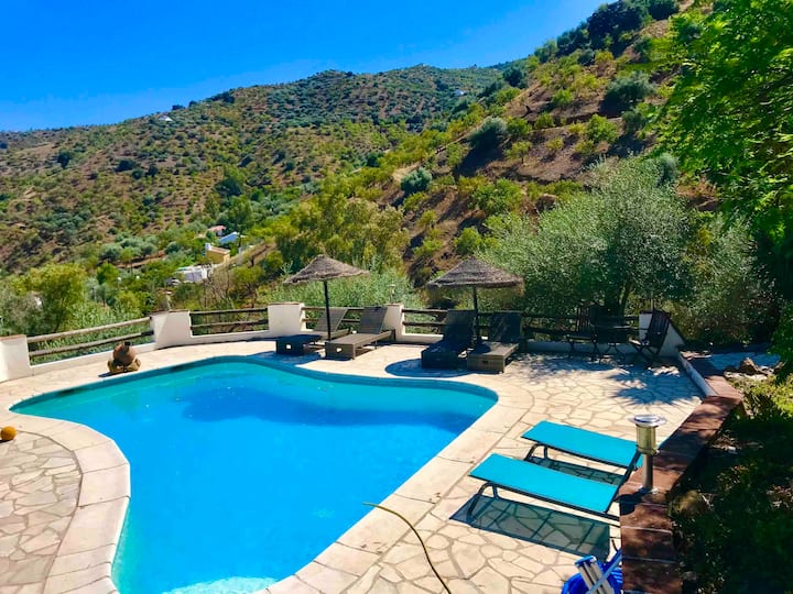 Large Cortijo, For Family & Groups, Private Pool - Casabermeja