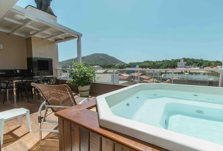 Apto Hidro P/ 8 Pessoas Piscina No Cond. Bombinhas - Bombinhas